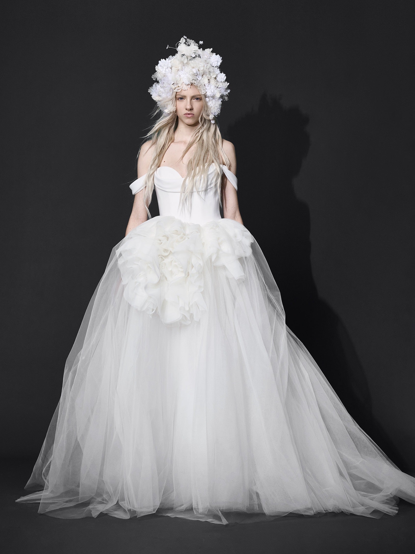 HOPKINS | Flared wedding dress with sweetheart neckline | Pronovias